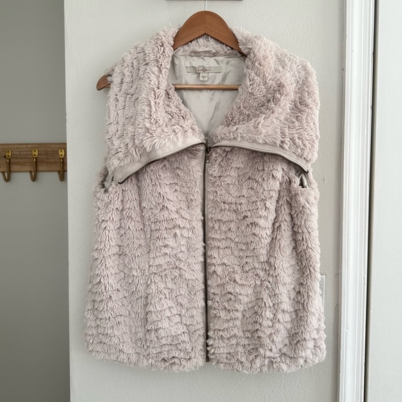 Fever | Jackets & Coats | Fever Faux Fur Zip Jacket Vest Sz Large ...
